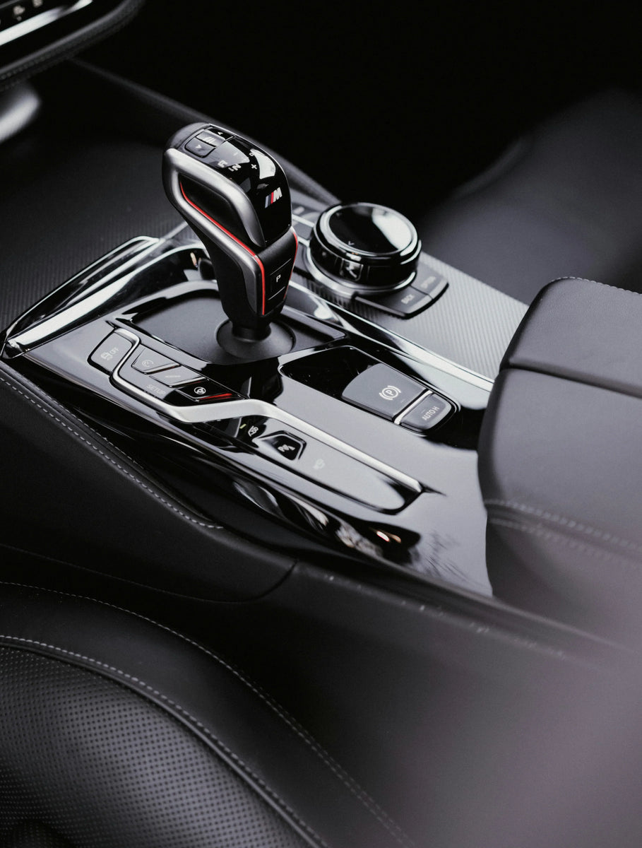 Cleaning & caring for piano black in the car – Tips with SWISSVAX ...